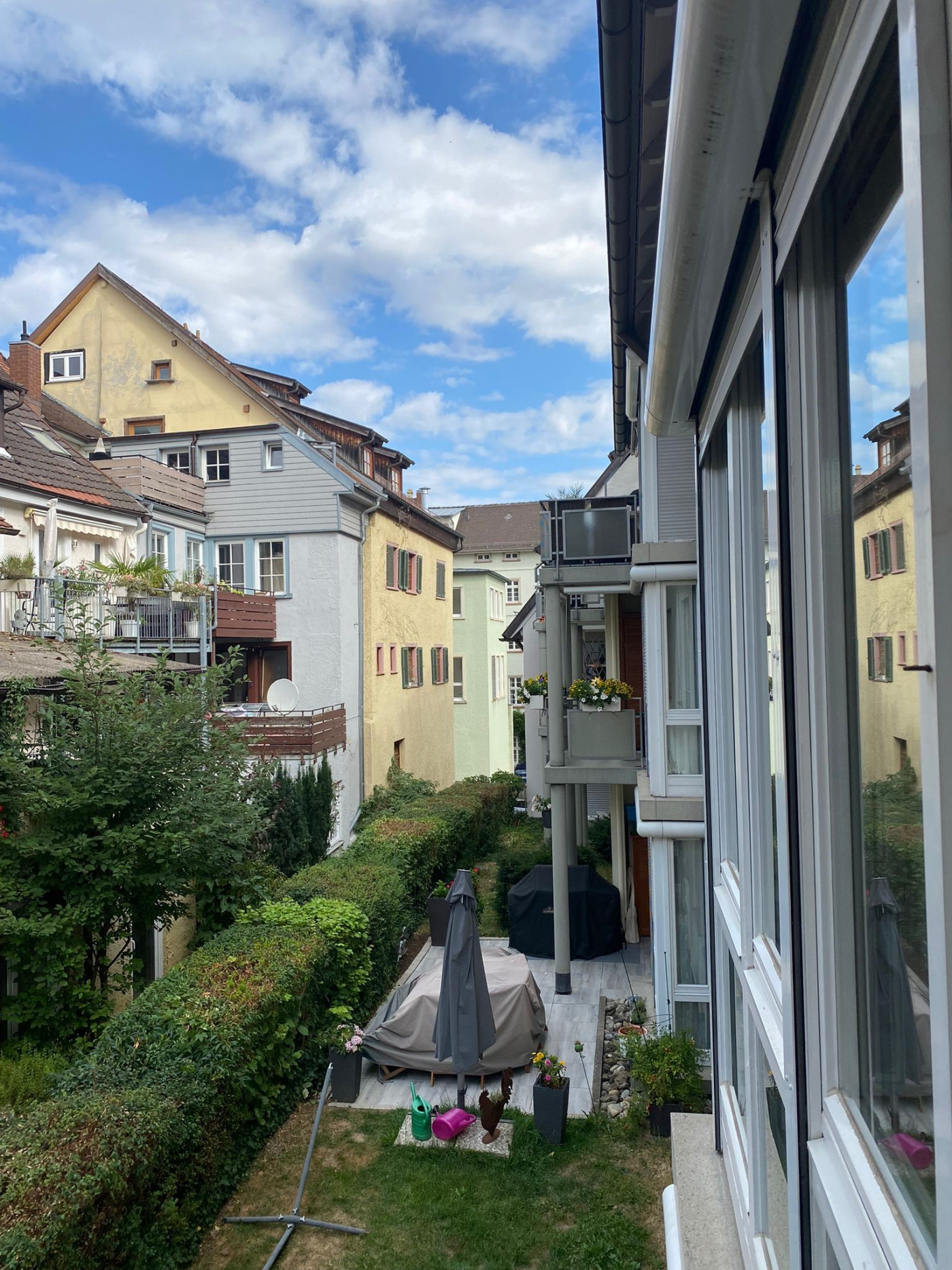 Stadtwohnung mit Balkon und Tiefgaragenstellplatz – Leben in zentraler Lage | Immobilien RAU GmbH