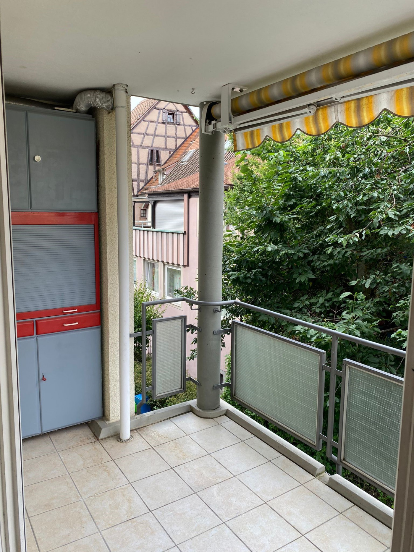 Stadtwohnung mit Balkon und Tiefgaragenstellplatz – Leben in zentraler Lage | Immobilien RAU GmbH